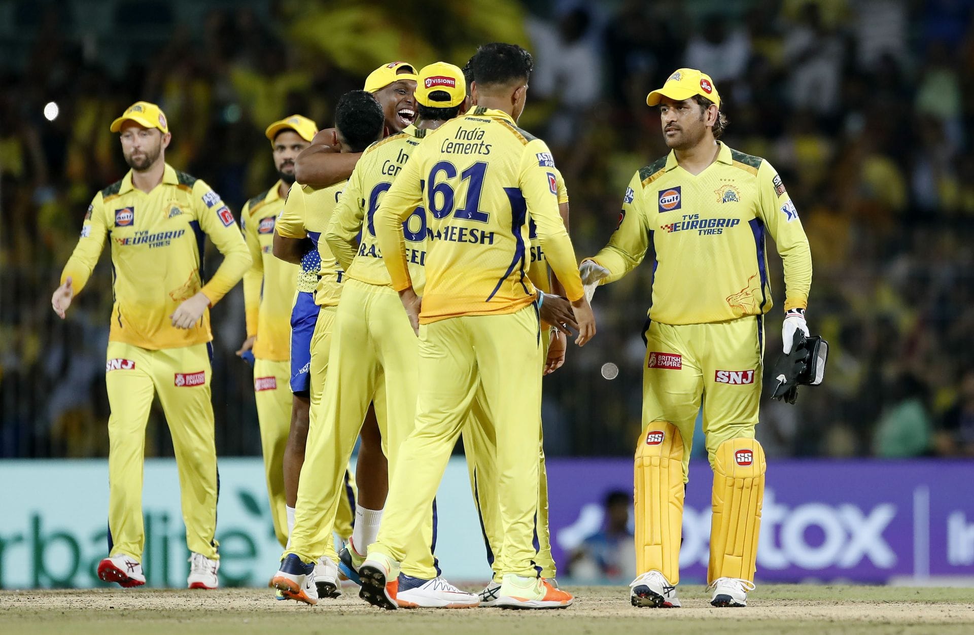N Srinivasan congratulates MS Dhoni and invites CSK team to Chennai for ...
