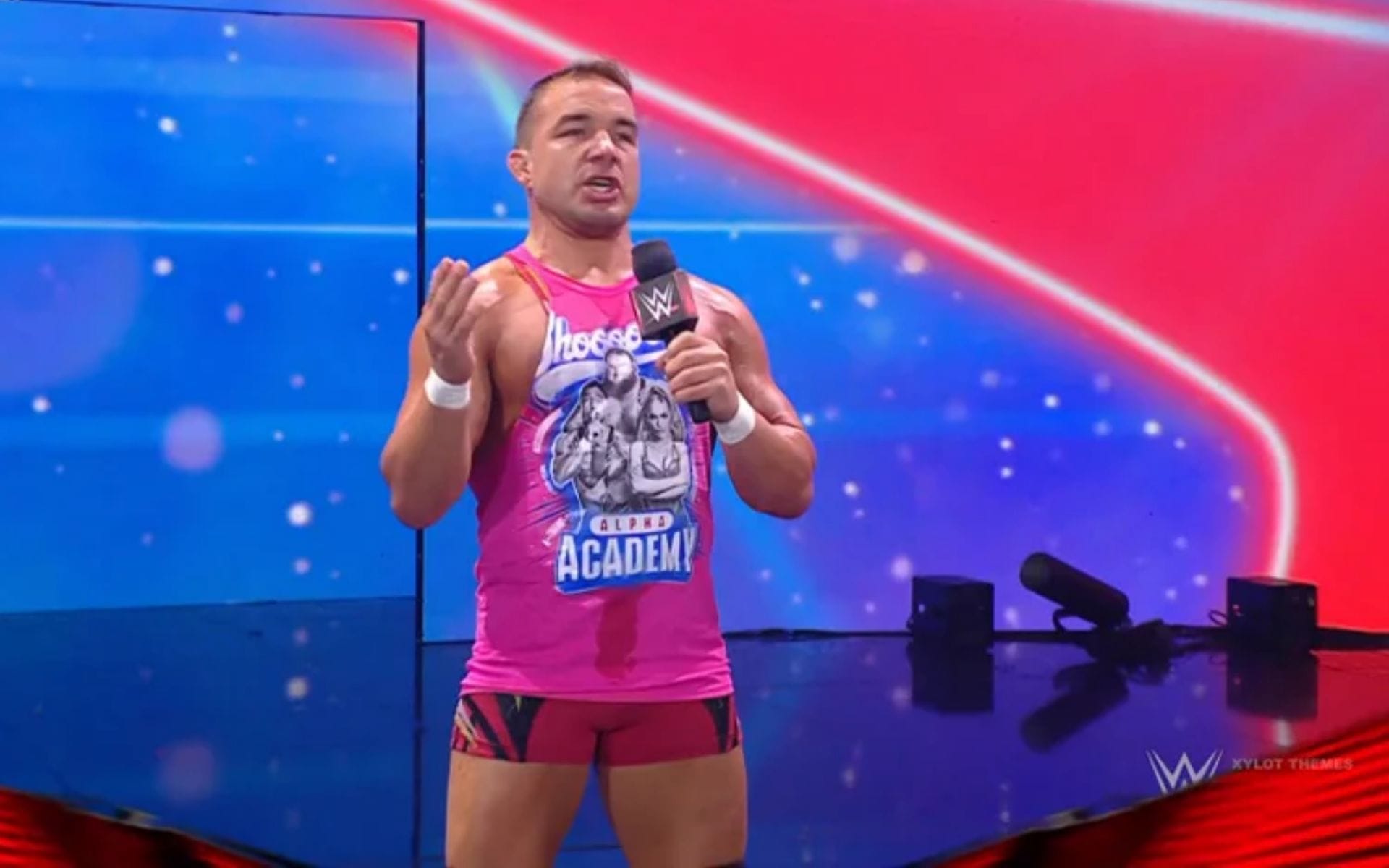 Chad Gable makes WWE's "pound-for-pound strongest" wrestler tap out on RAW