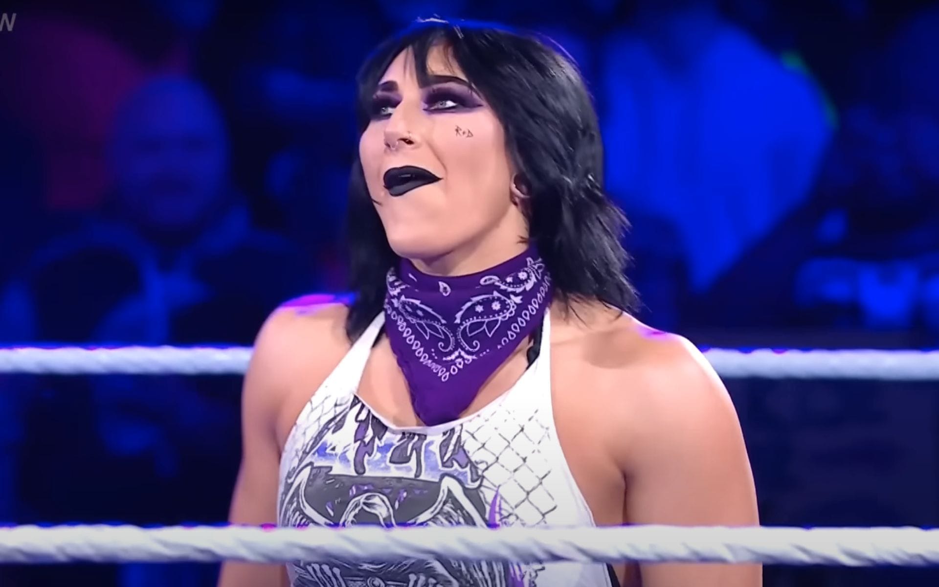 Former champion returns to the ring after 2.5 months on RAW following ...