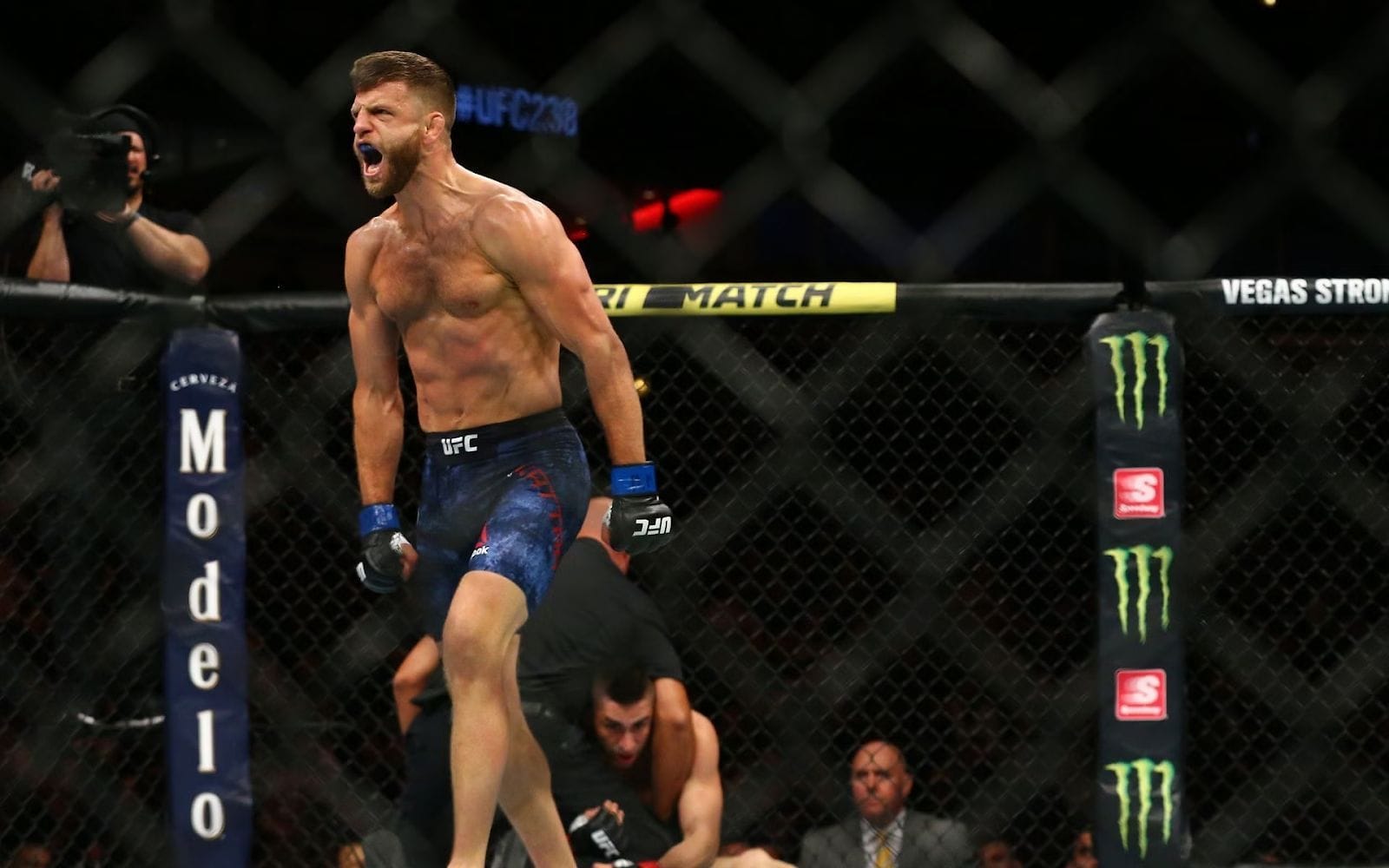 Calvin Kattar Net Worth 2024, Salary & Endorsements