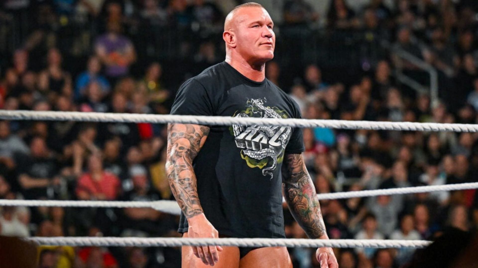 "Let's do it again before too long" - WWE RAW star breaks character to ...